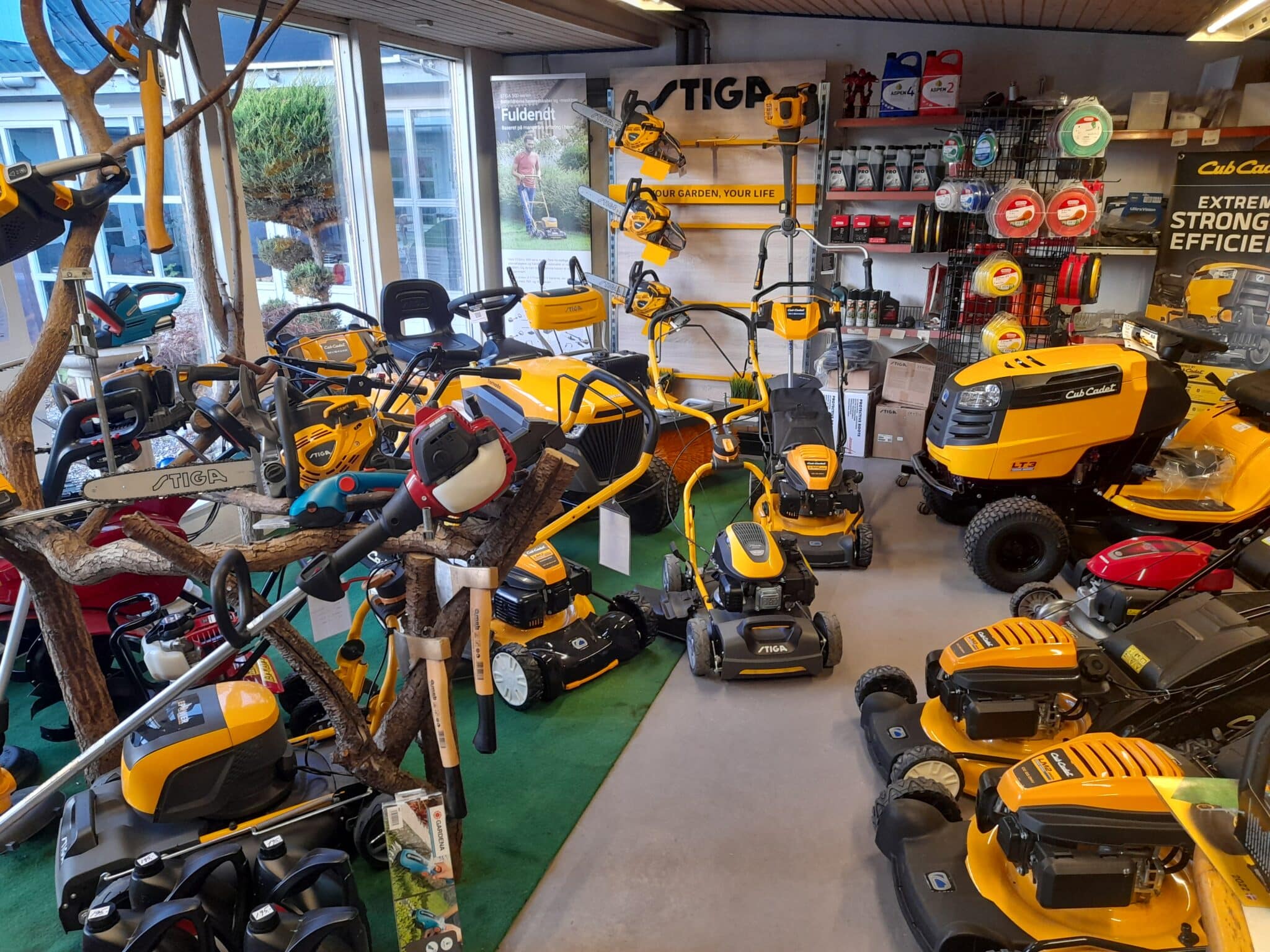 Reparation og salg af havemaskiner og motorsav i Odense · Egense ...